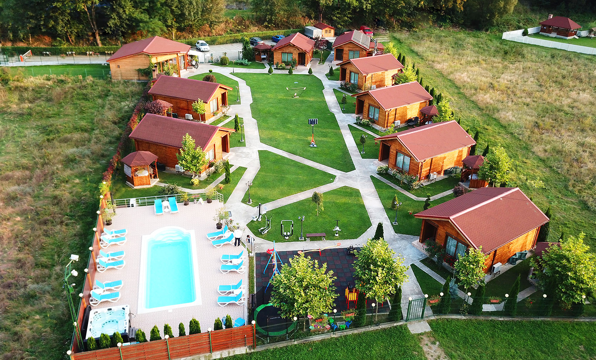 Despre - Complex Turistic EDI